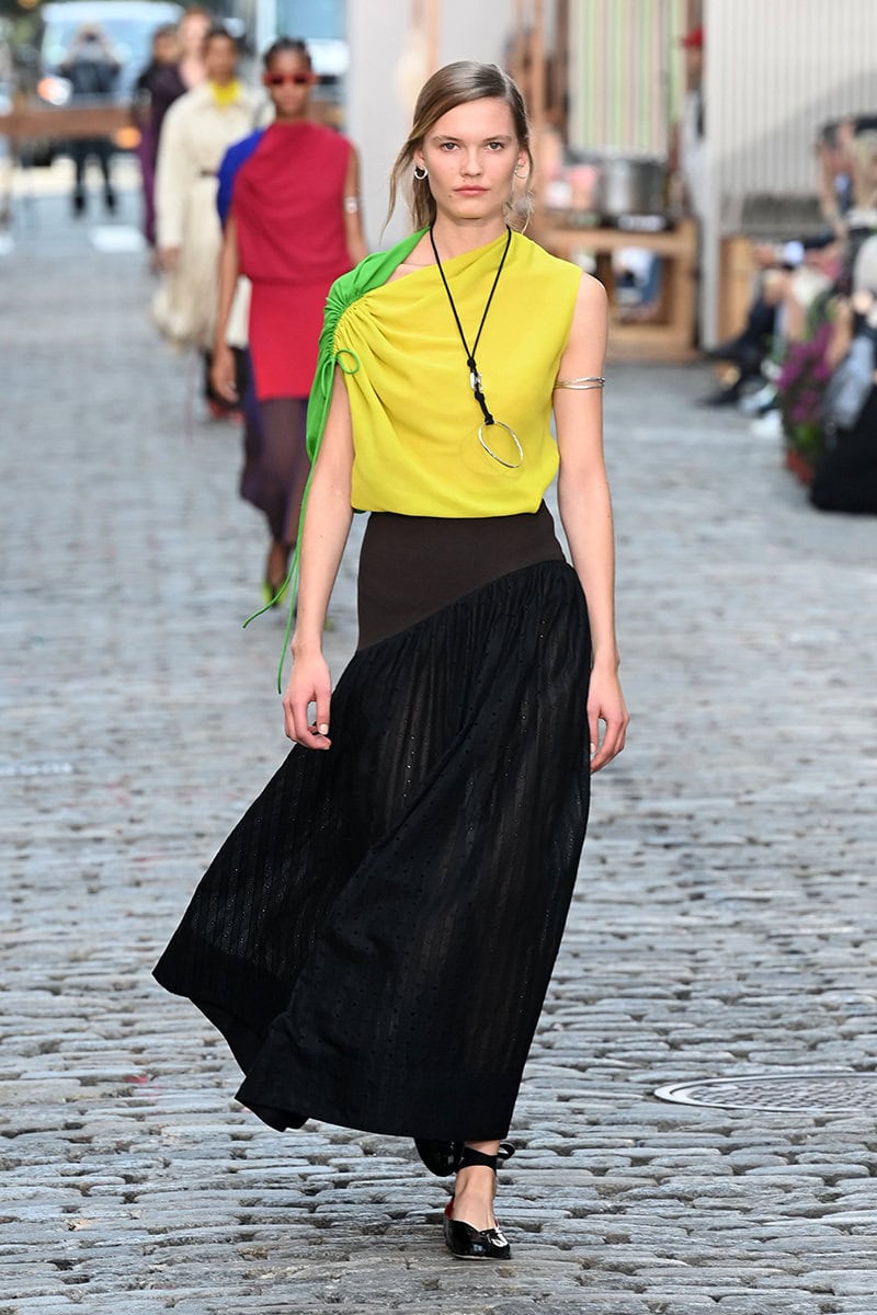 Tory Burch Spring/Summer 2022 Collection & Mercer Street Block Party ...
