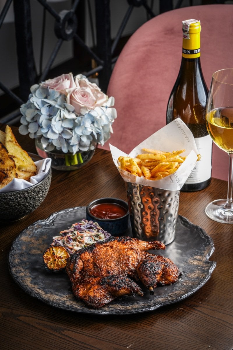Michelin-starred Chef Tom Aikens Menebarkan Selera di The Langham ... Michelin-starred Chef Tom Aikens Menebarkan Selera di The Langham ...