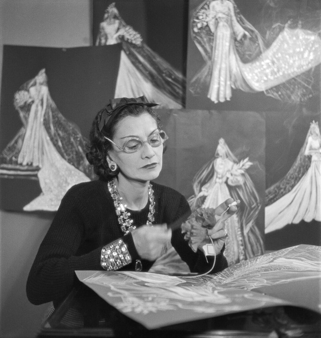 chanel_gabrielle_chanel_at_work_photo_roger_schall_copyright_collection ...