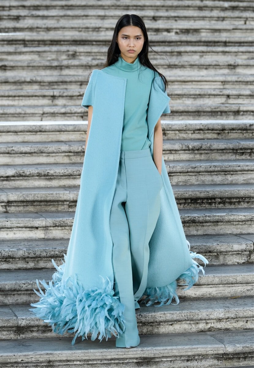009_VALENTINO_THE_BEGINNING_HC_FW2223_ - Luxina.ID