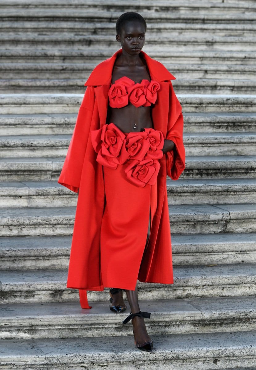 011_VALENTINO_THE_BEGINNING_HC_FW2223_ - Luxina.ID