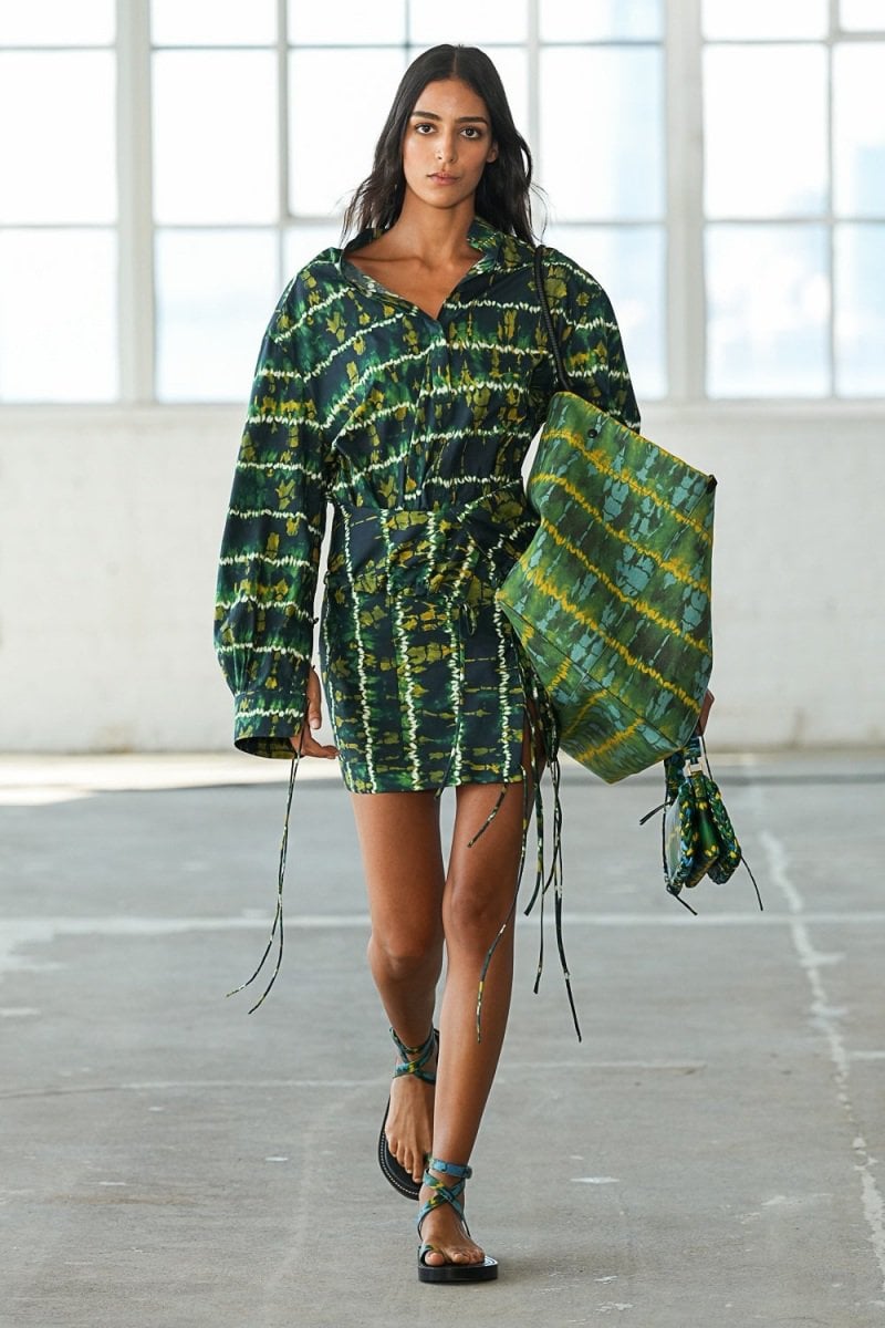 618c5663e6b804d2ae8fed4b263d5642_3725 - Luxina.ID