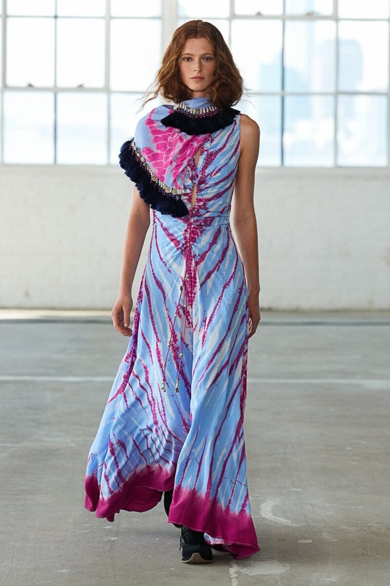 b8c2d8ba2c38aad1e651a10a7d3c16f3_3725 - Luxina.ID