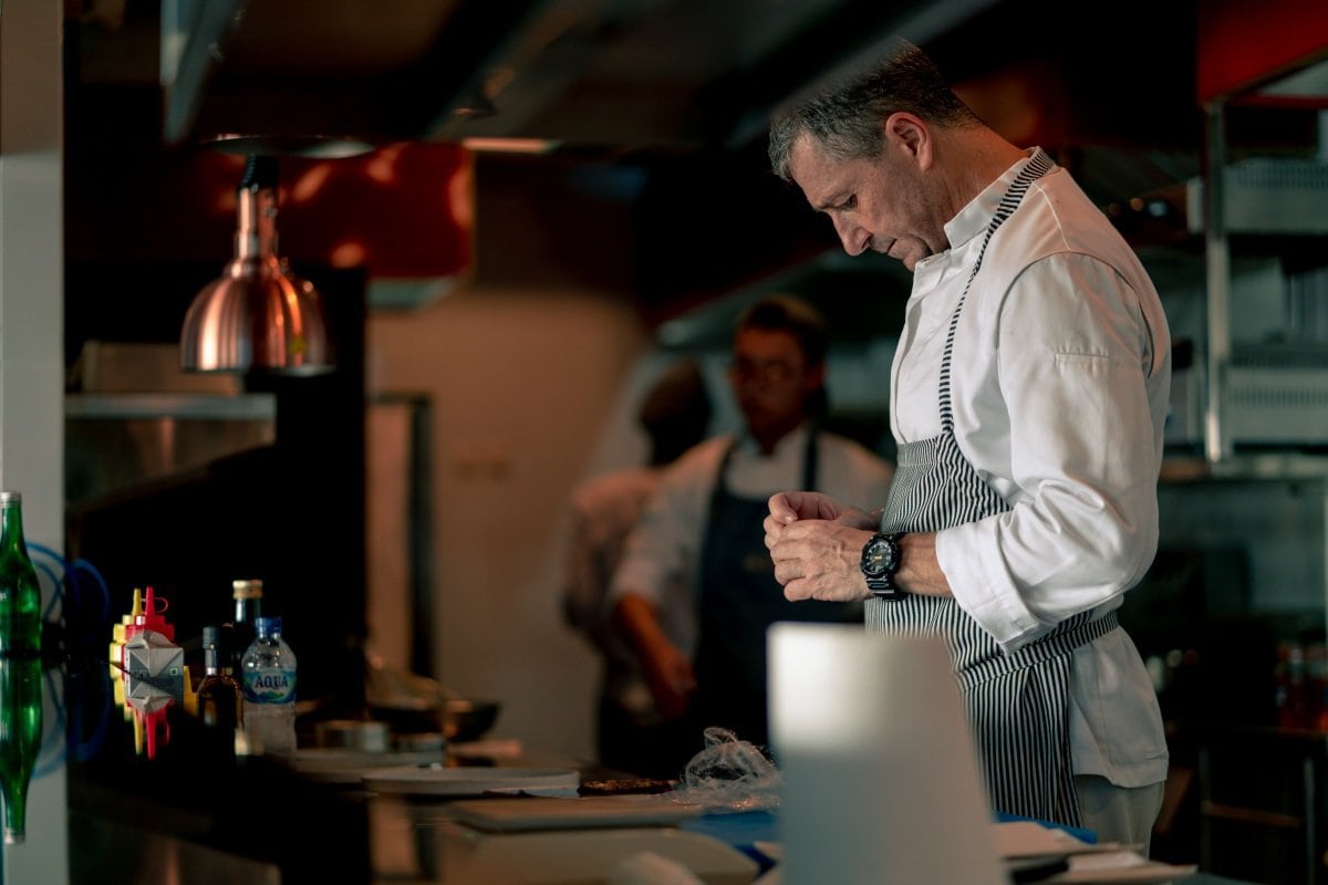 Chef Patron Roberto Fiorini 2 - Luxina.ID