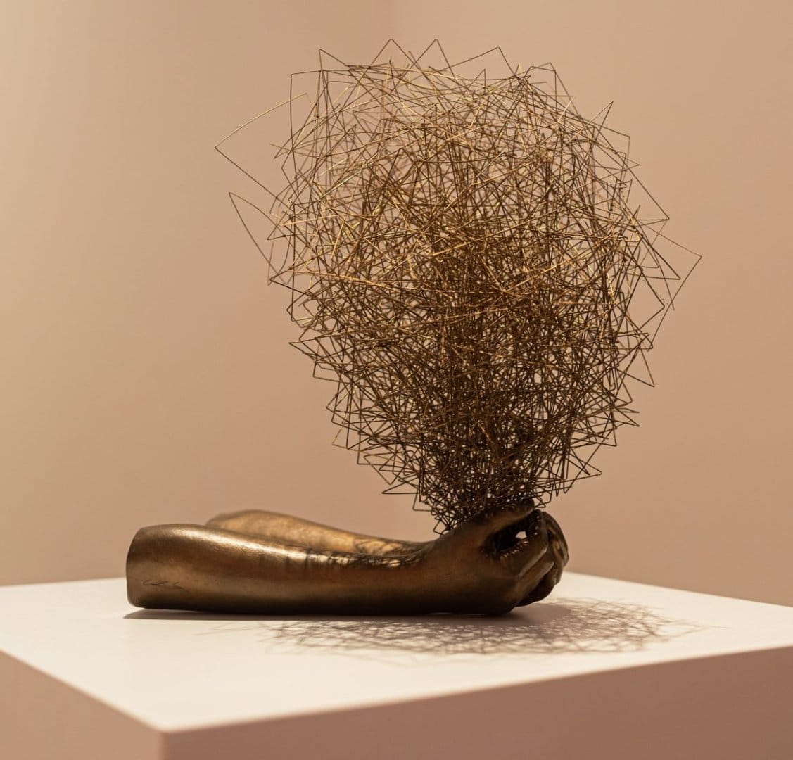 Dahsyatnya Getaran Jiwa Chiharu Shiota Hingga Berserak Di Relung-Relung ...