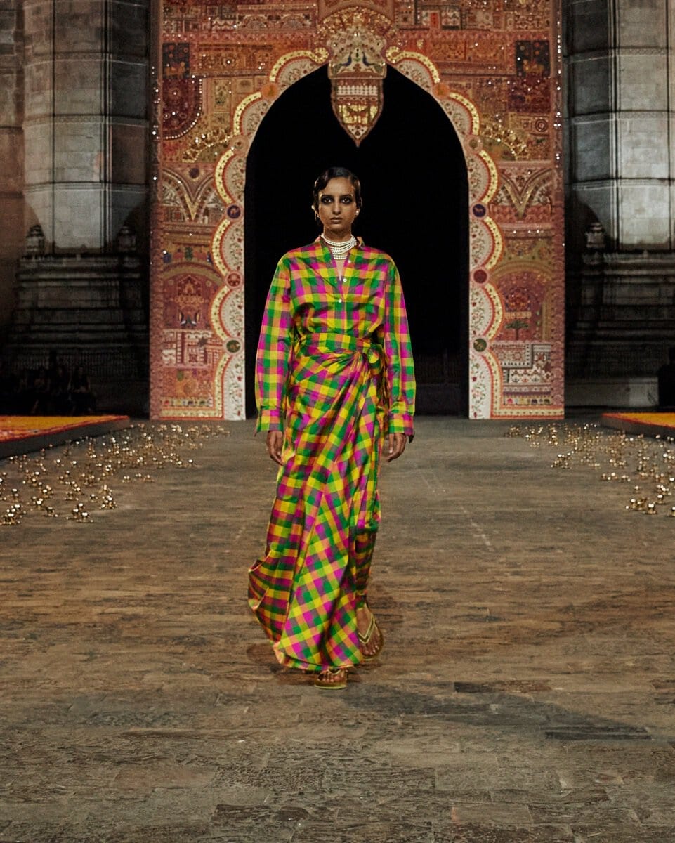 Sari India, Jaket Nehru, Dan Dior, Satu Peleburan Kreatifitas Yang ...