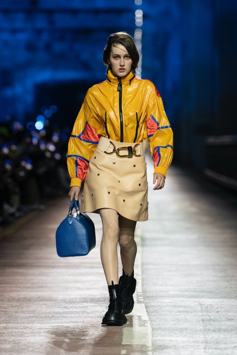 Spektrum Gaya Kpop Hingga Modest Look Yang Sopan - Louis Vuitton Pre-Fall 2023 Seoul - Luxina.ID