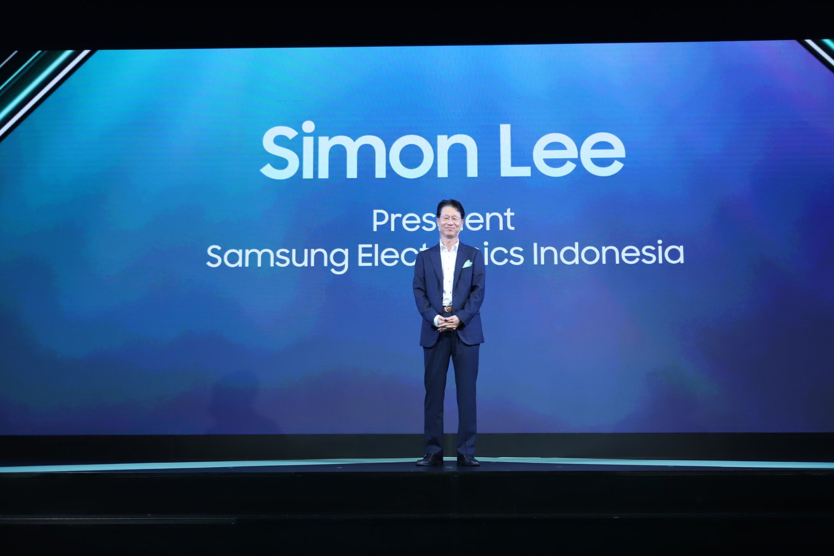 4-Simon-Lee-President-of-Samsung-Electronics-Indonesia-resmi ...