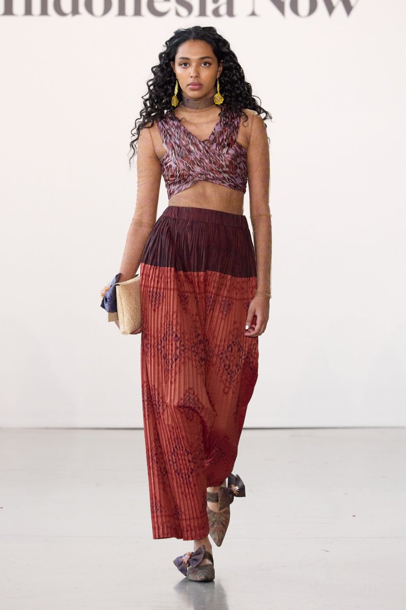 Ikat Indonesia S23 003 - Luxina.ID