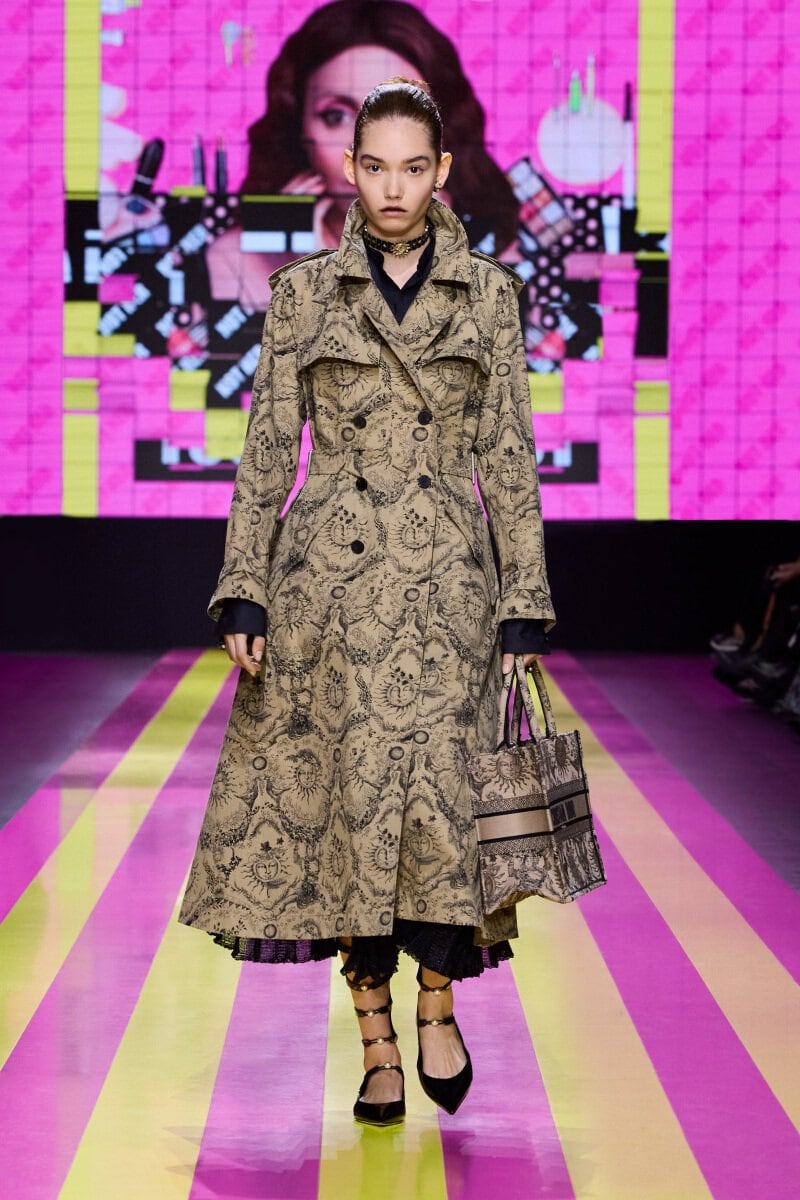 DIOR_PAP_SS24_V53 - Luxina.ID