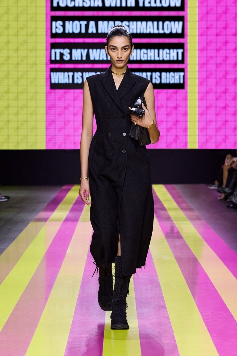 DIOR_PAP_SS24_V68 - Luxina.ID