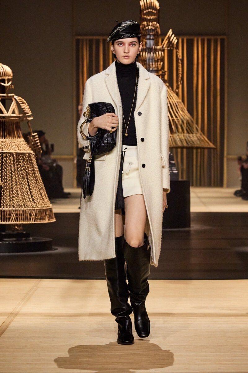 DIOR_PAP_AH_24-25_22 - Luxina.ID