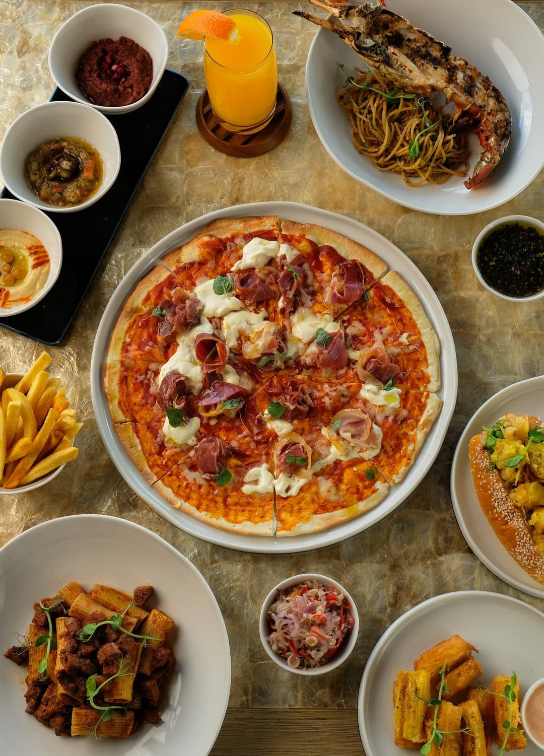 4. Cured Ham Pizza - Luxina.ID