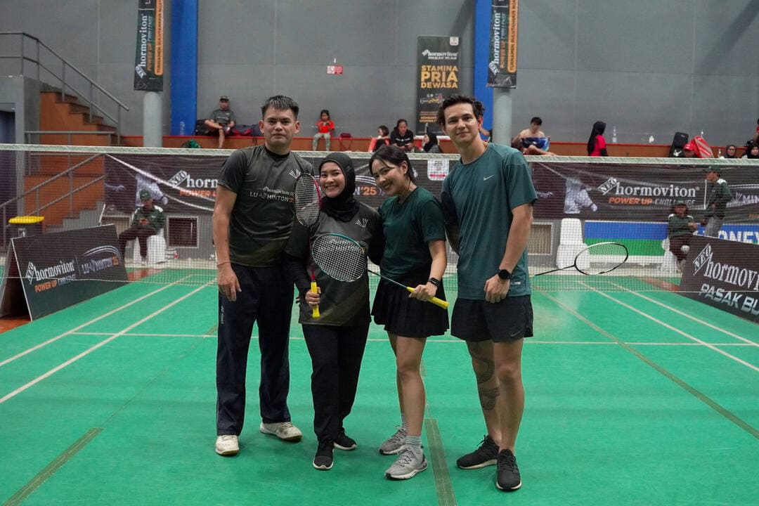 Pasangan selebriti Ikke Nurjanah dan Karlie Fu serta selebgram couple ...