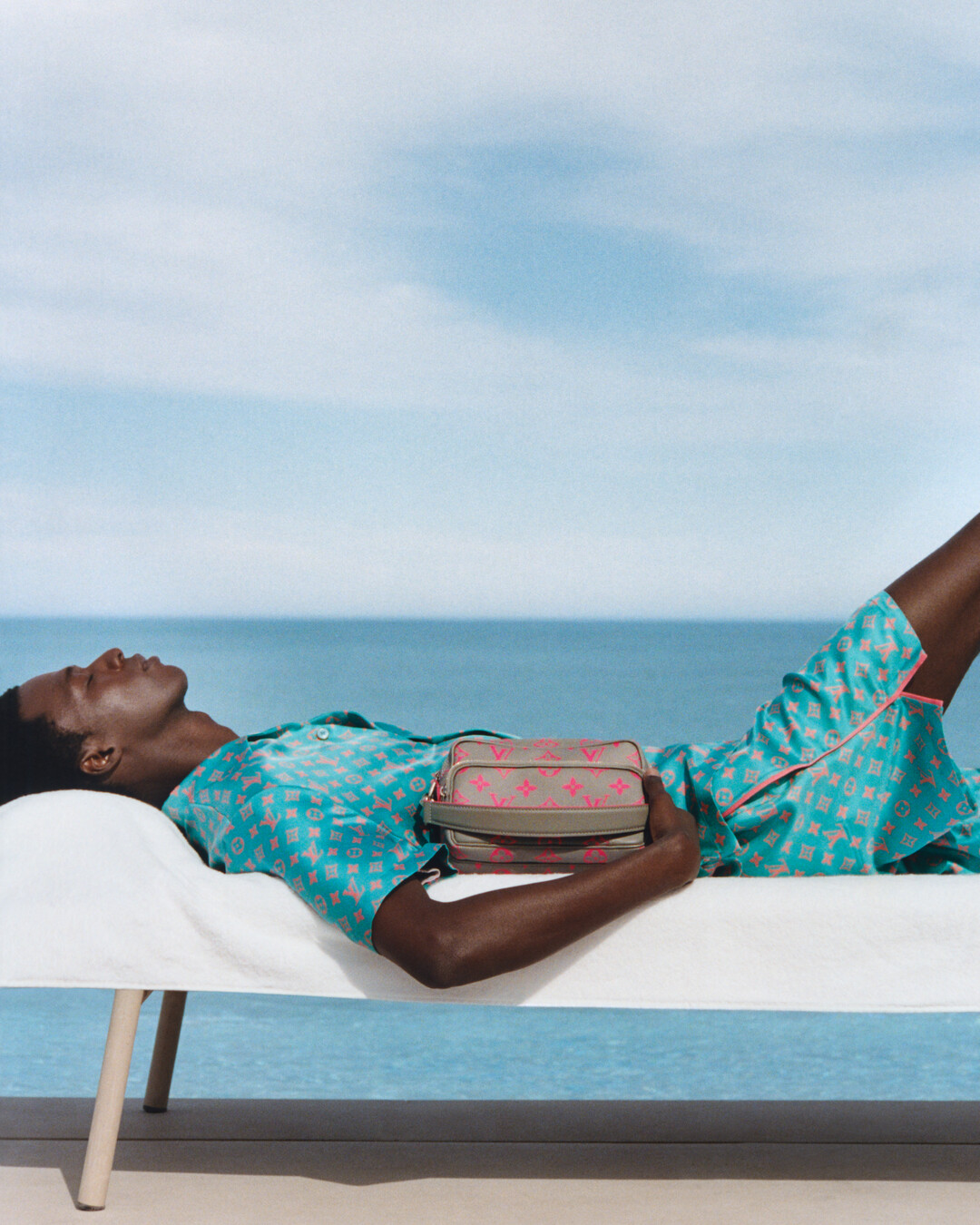 LOUIS VUITTON MEN'S PREFALL 2025 CAMPAIGN 5 (2) - Luxina.ID