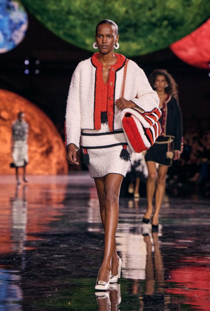 Debut Spektakuler Matthieu Blazy dan Selamat Datang Chanel di Era Gen Z ...